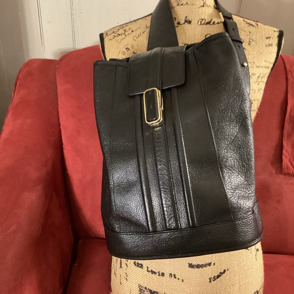 Brahmin | Bags | Brahmin Sling Backpack | Poshmark
